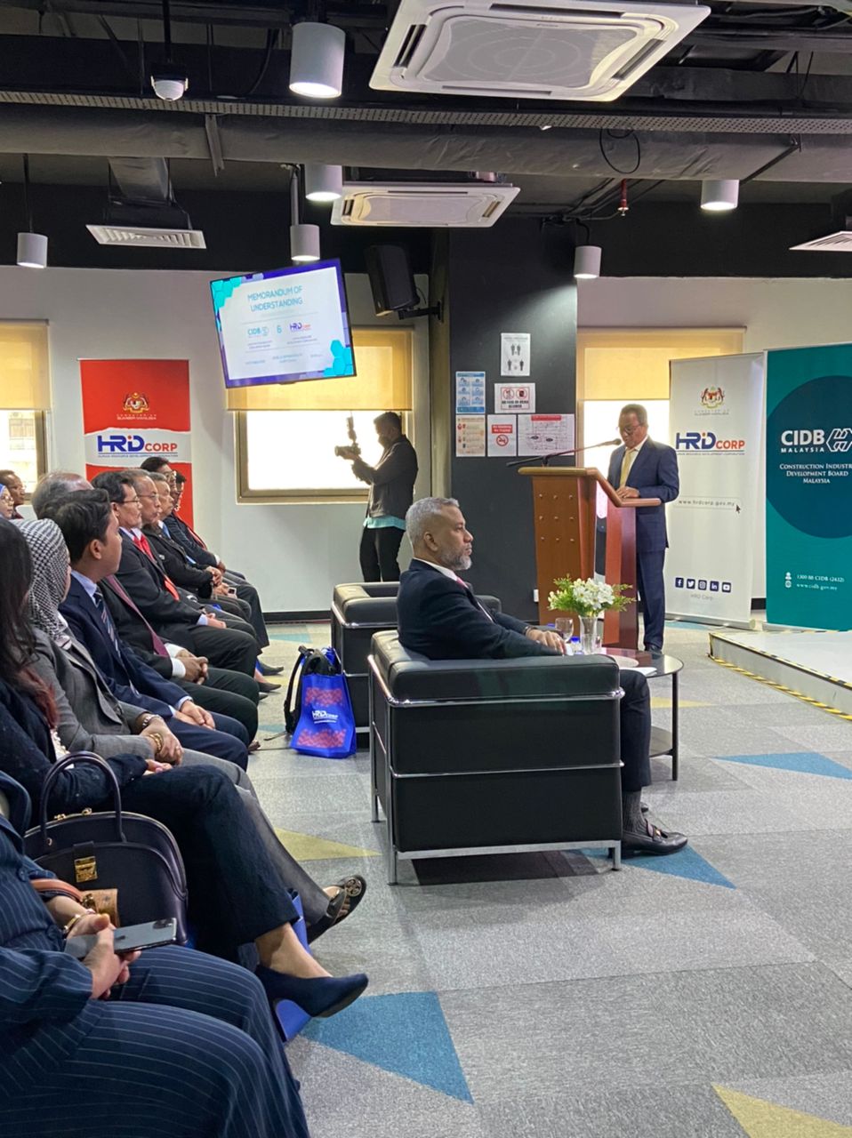 MoU Signing Ceremony between CIDB and HRDC, October 3, 2022 – CIDB Digital